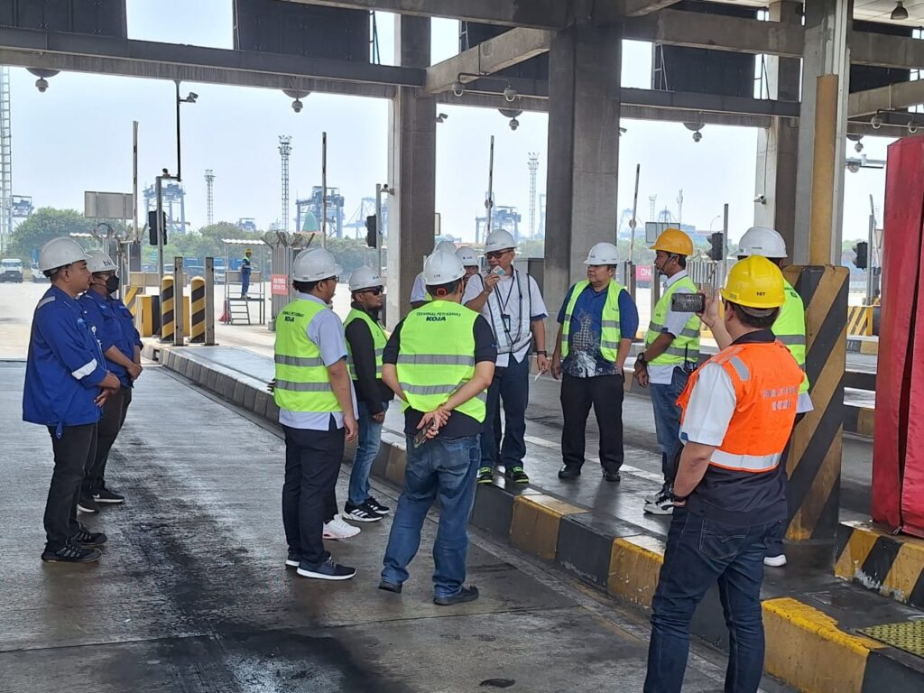 Benchmarking VGM: PT BNCT’s Visit to TPK Koja - PT. Hutchison Ports ...